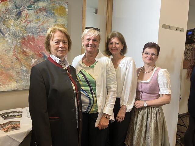 Besondere Wein-Qualität garantiert:: Thermenregion ist nun DAC ...