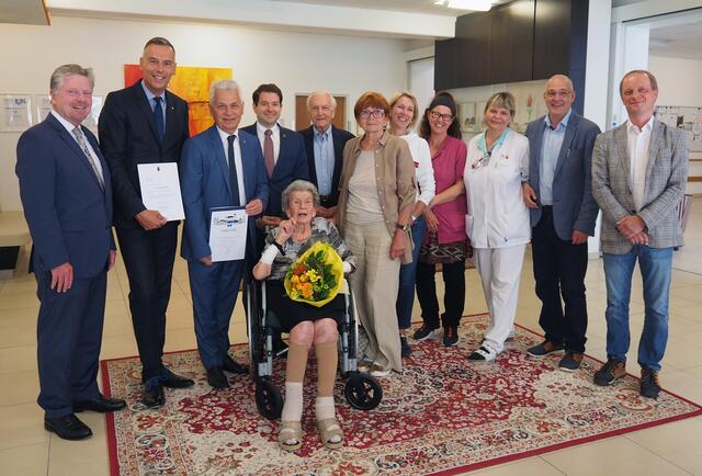 Personalia: 101. Geburtstag in Maria Enzersdorf gefeiert - Mödling