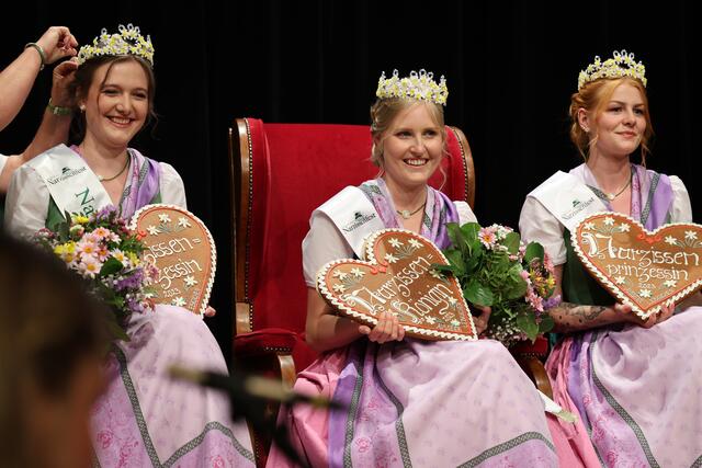 Narzissenfest Bad Ausee 2023: Die Narzissenhoheiten 2023 sind gekrönt ...