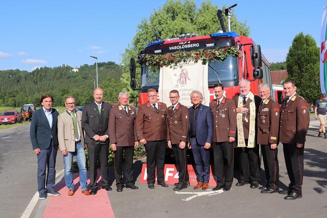 100 Jahre FF Vasoldsberg: Feuerwehrjubiläum mit neuem Fahrzeug - Graz ...
