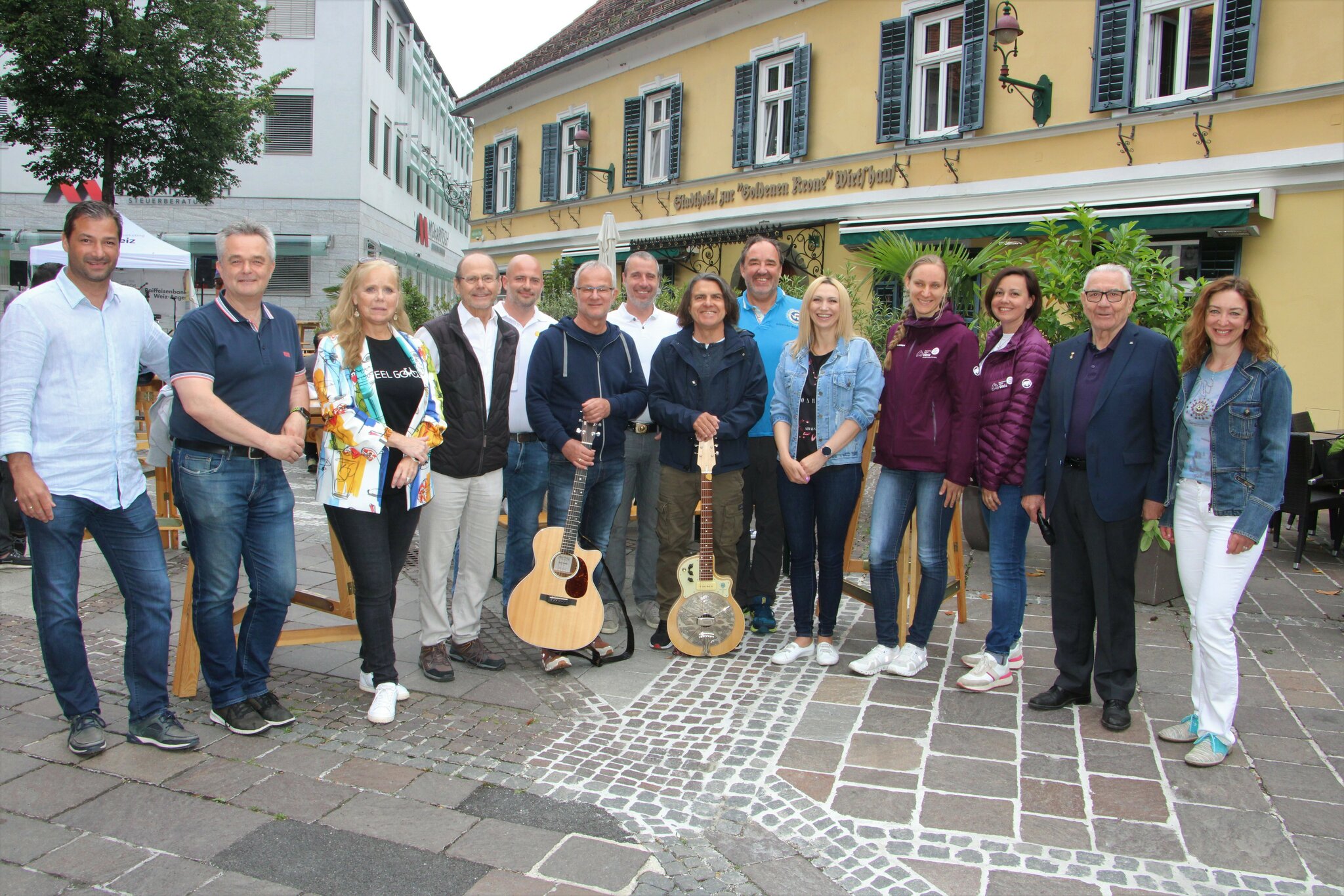 Open Air Cafe: Die Weizer Innenstadt wurde zum Open Air ...
