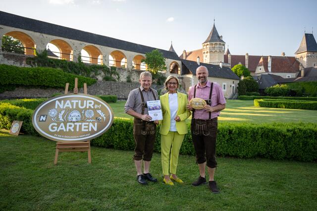 „Ökologische Vorbilder": Goldener Igel für acht Gemeinden im Bezirk - Gmünd