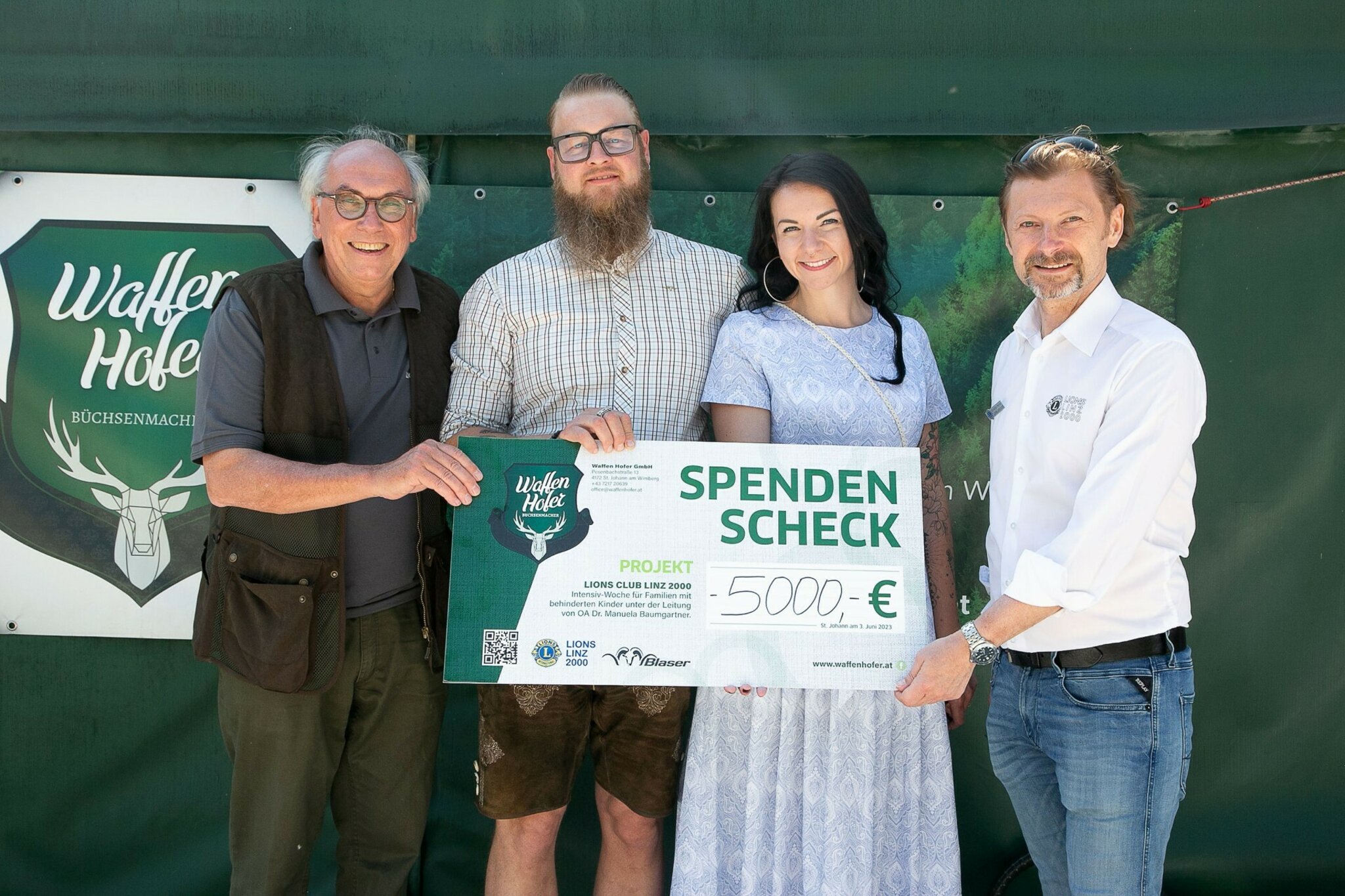 "Glück schenken": Hansinger Unternehmer unterstützt Linzer Lions Club ...