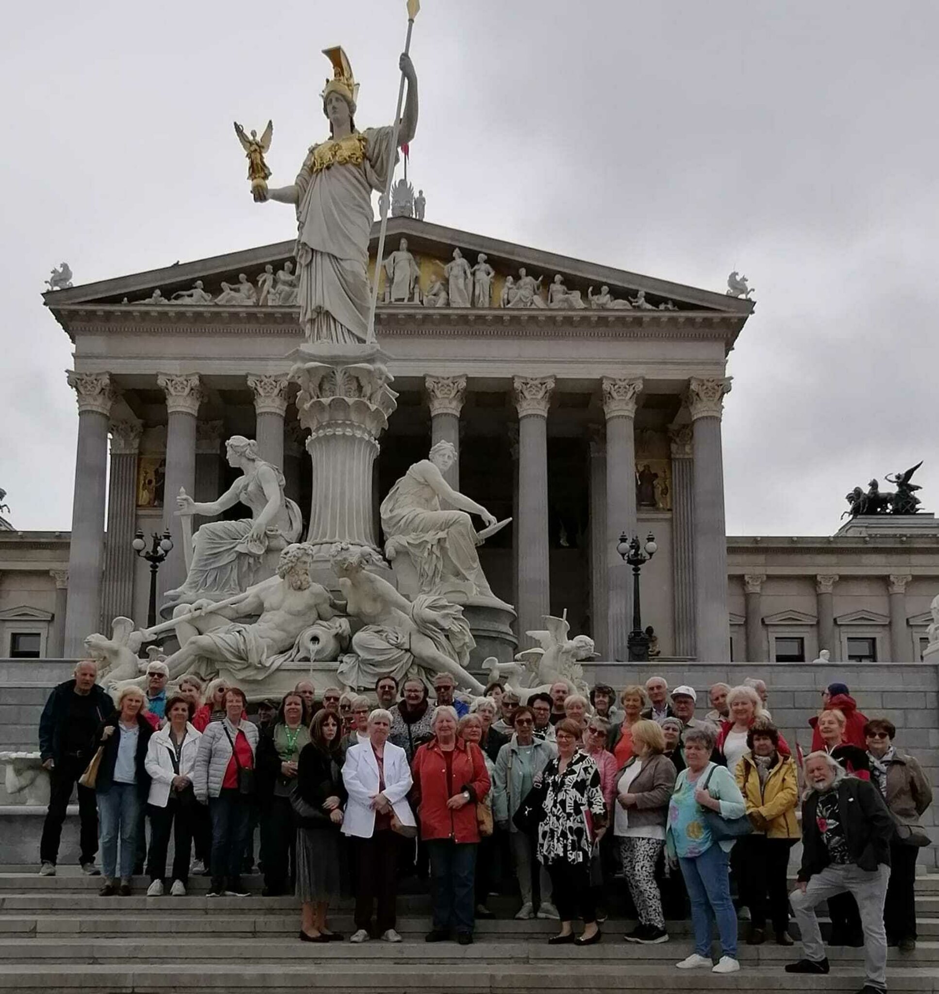 Im Hohen Haus: PVÖ Hornstein und Wimpassing zu Besuch im Parlament ...