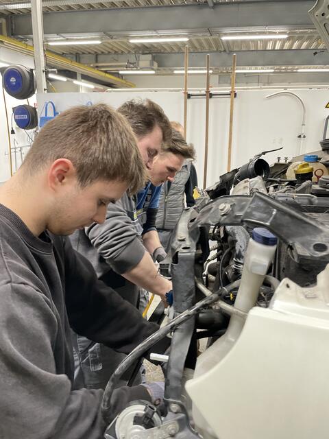 Lietz Angels: Lietz Angels im Sponsorengespräch mit Thomas Hummer ...