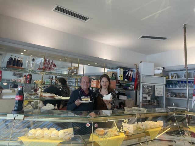 Cafe Albrecht: Süßes und Pikantes im Simmeringer Traditionskaffee ...