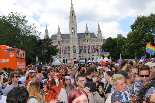 Vienna Pride: Regenbogenparade Wien 2023 - Wien