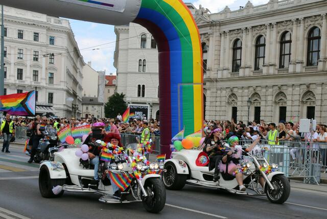 Vienna Pride: Regenbogenparade Wien 2023 - Wien