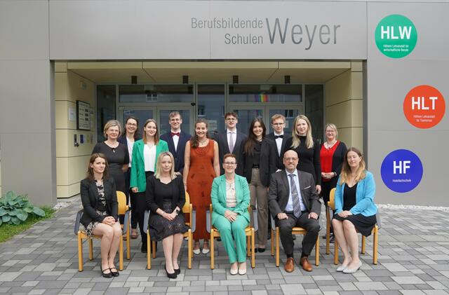 BBS Weyer: Geschafft! BBS Weyer verleiht Maturazeugnisse - Steyr ...