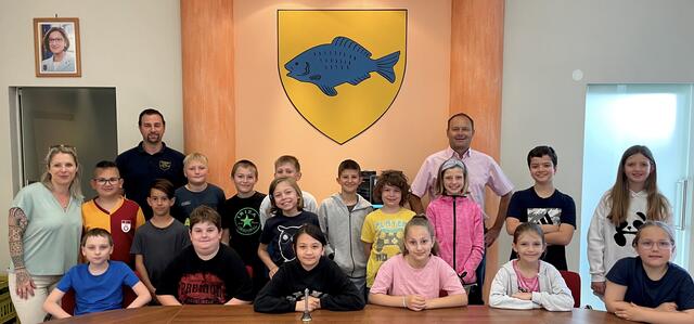 Besuch im Rathaus: Fischamend Schüler besuchten Bürgermeister Thomas ...