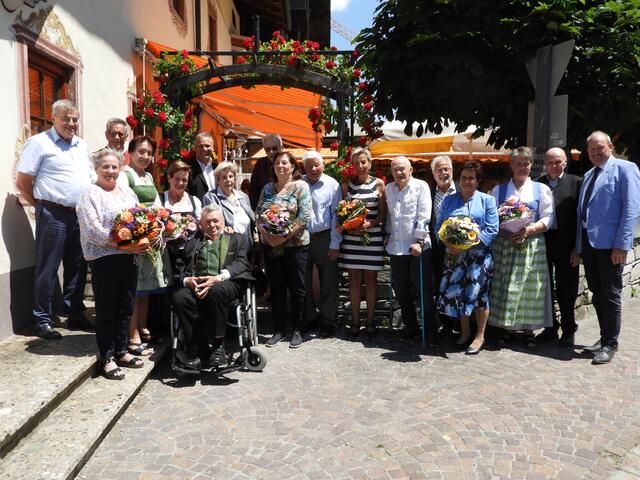 50 und 60 Jahre Ehe: Gemeinde Ebbs ehrte 15 Jubelpaare - Kufstein