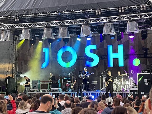 Josh. & Band Open Air Konzert: Hunderte Fans ließen Hollabrunn beben ...