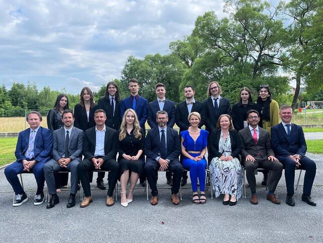 Schulabschluss: Die Maturanten und Maturantinnen der HAK Stegersbach ...