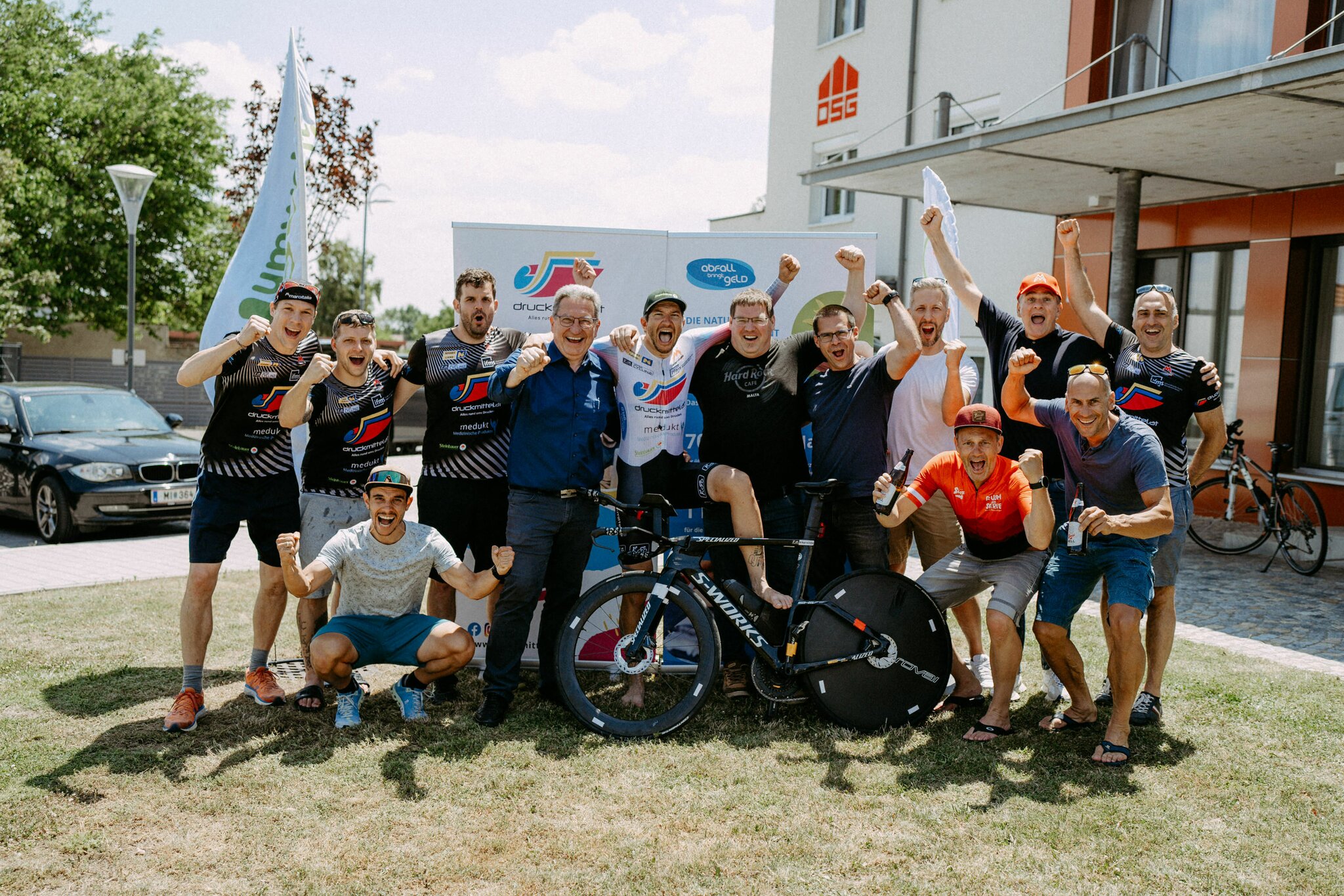 Neuer Rekord: Kaider radelt in 19 Stunden von Feldkirch nach ...