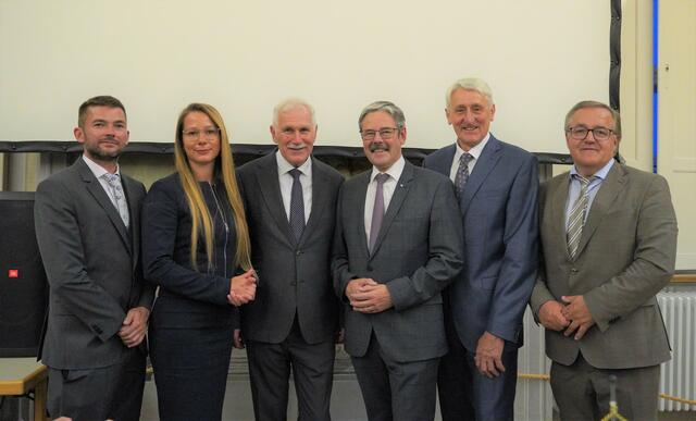 Generalversammlung mit Neuwahlen: Raiffeisenbank Waldviertel Mitte ...