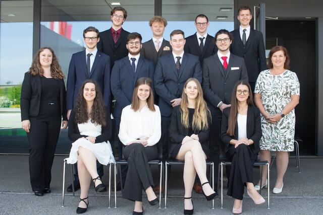 Maturafotos der HTL Grieskirchen: Bildergalerie: Schüler erhalten ...