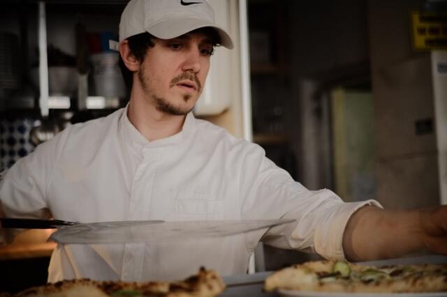 Catering Planty Pizza: Tizian Steiger zaubert ein veganes ...