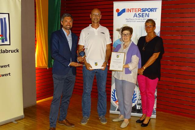Tigers-Erfolgstrainer: Sportpreis der Stadt Vöcklabruck für Michael ...