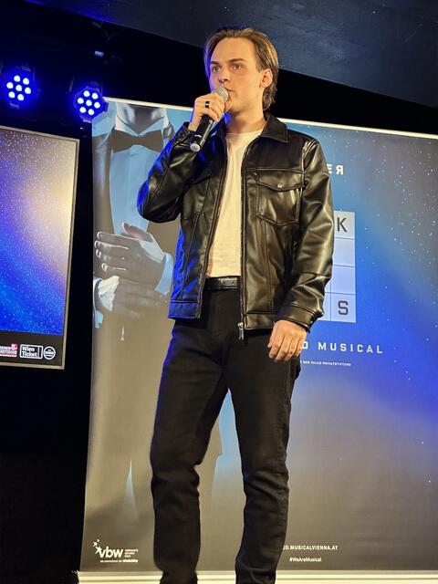 ROCK ME AMADEUS – DAS FALCO MUSICAL: Ein Interview mit Moritz Mausser ...