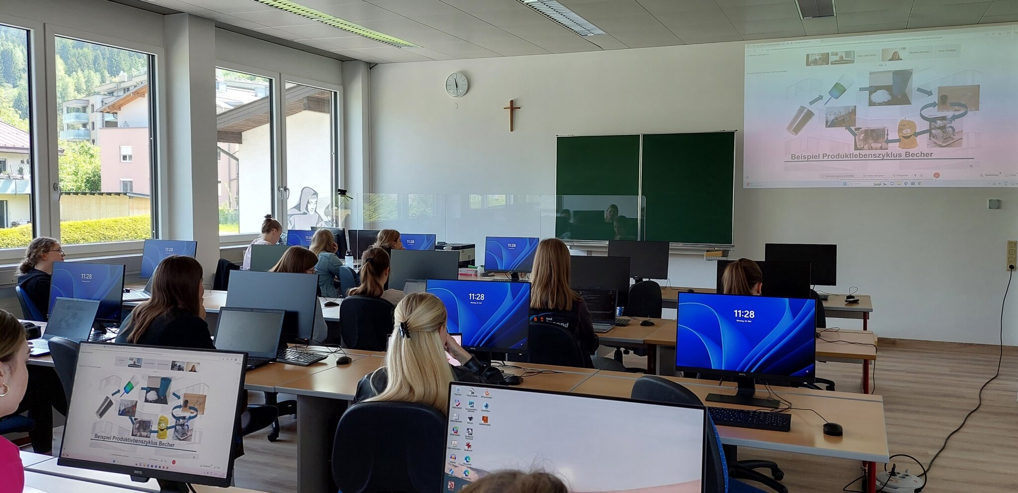 Wissenschaft trifft Schule: Young Science-Workshops am Elisabethinum - Pongau