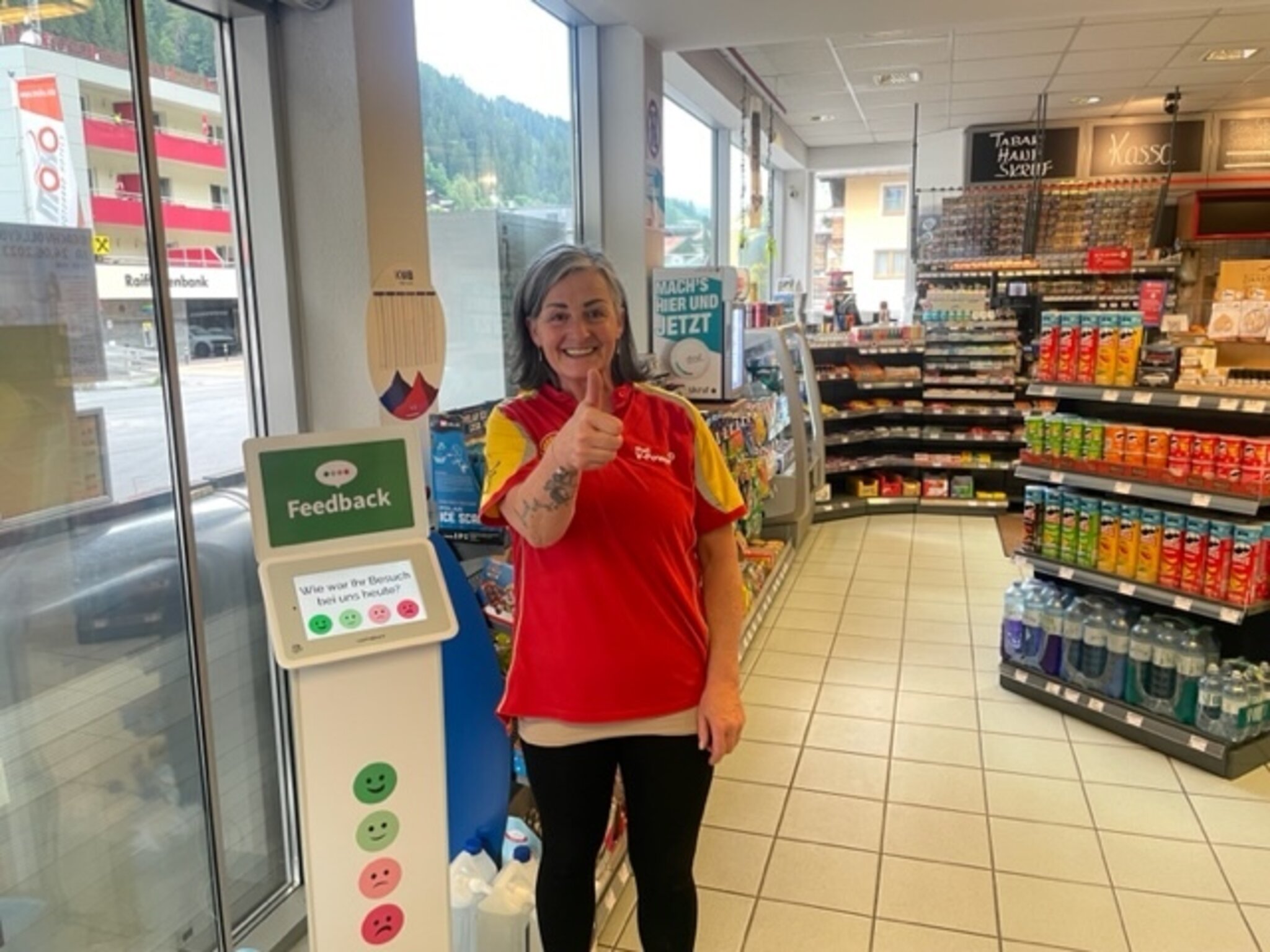 HappyOrNot-Terminal: Kundenzufriedenheit bei der Tankstelle Lenz - Landeck