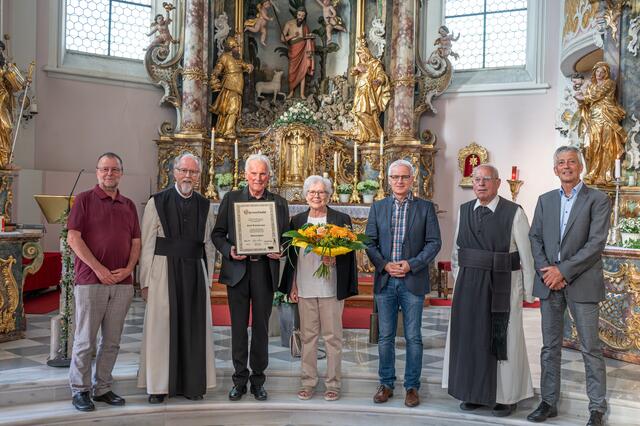 Feierstunde im Kirchenchor Stams: Erich Tiefenbrunner ist Ehrenmitglied ...