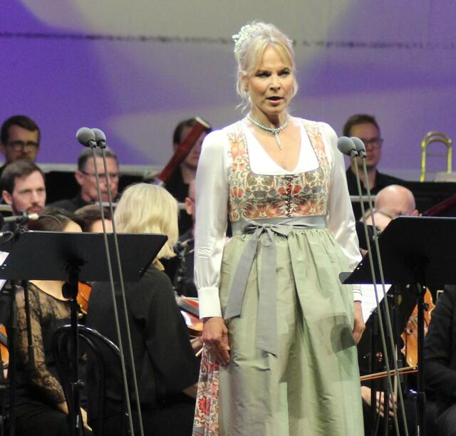 Klassik in den Alpen 2023: E. Garanca: Glanzvolles Open-Air ...