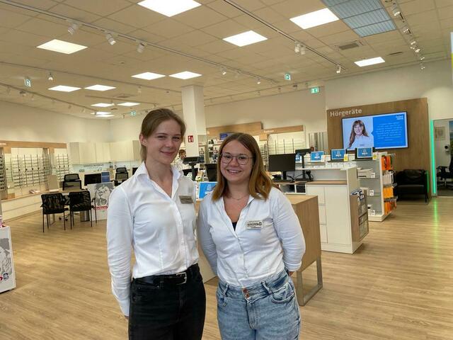 Horn: Geliebt: Hartlauer-Service - Horn