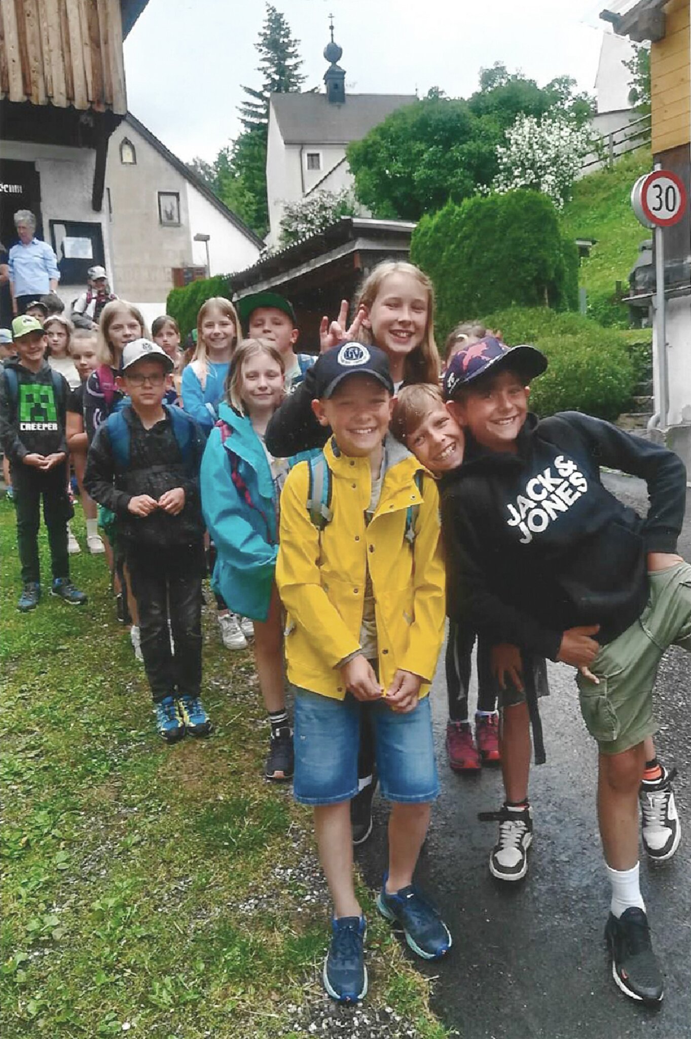 Tradition zum Schulabschluss: Volksschule Tragöß im Heimatmuseum ...