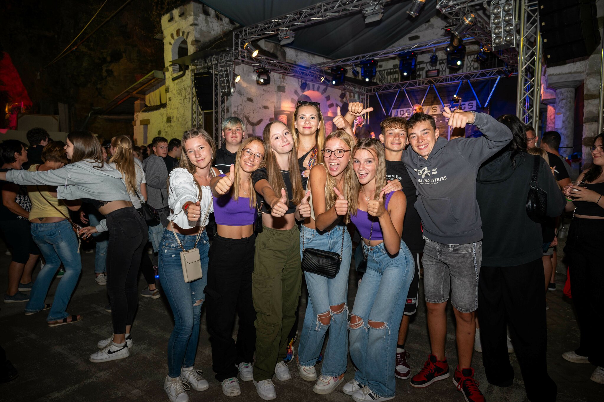 Festl: Aiserfest 2023: Das ultimative Partywochenende mit Live-Bands ...
