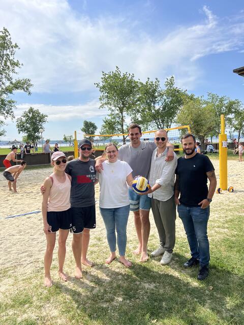 Seebad Illmitz: Sandflöhe luden zum Beachvolleyball-Turnier mit 17 ...