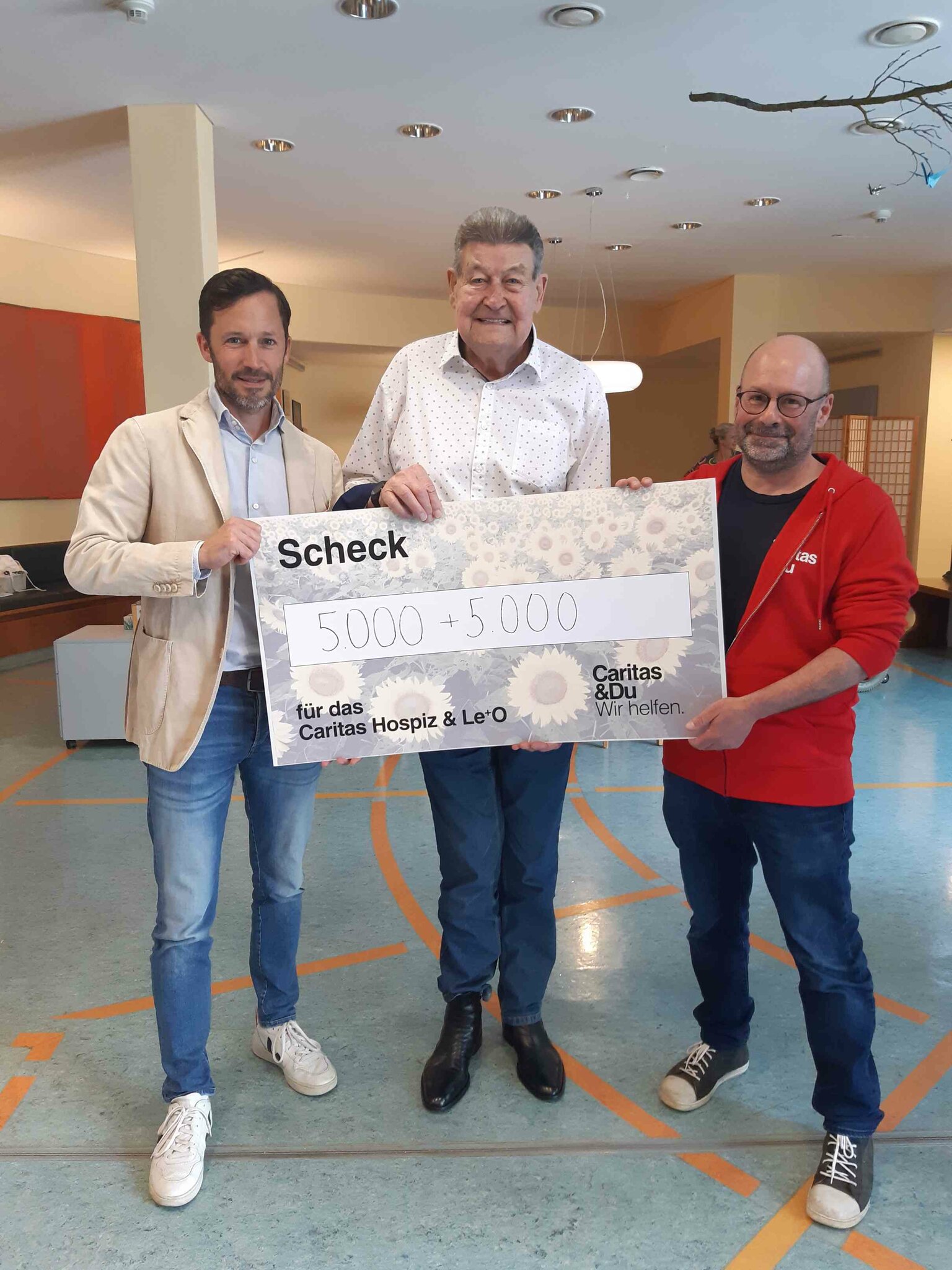 Tageshospiz in Liesing: Eine großzügige Spende zum halbrunden ...