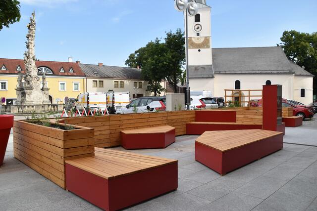 Traiskirchen: Parklet schafft neuen Begegnungsort mit viel Grün - Baden