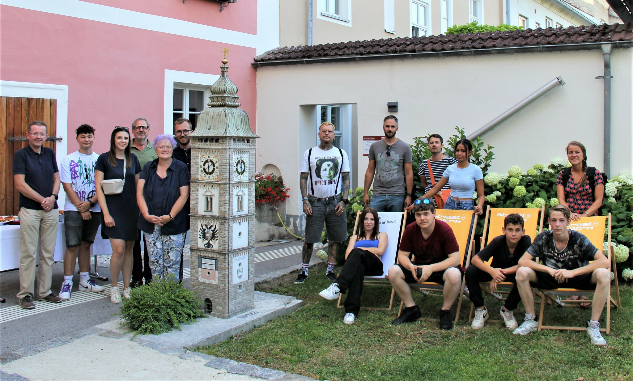 Fotoprojekt Streetwork Enns: Ausstellung am Stadtamt bis 6. September ...