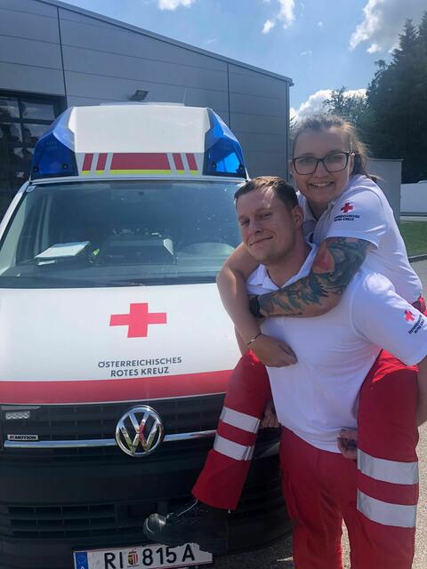Tag der Freundschaft: Das Rote Kreuz Ried schweißte Lisa und Manuel ...