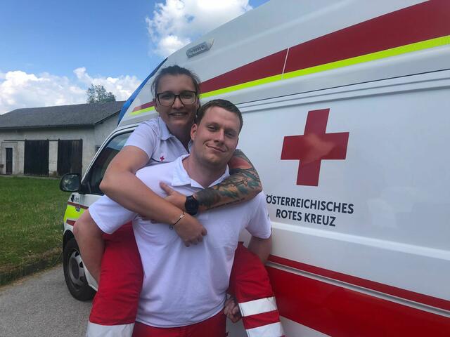 Tag der Freundschaft: Das Rote Kreuz Ried schweißte Lisa und Manuel ...
