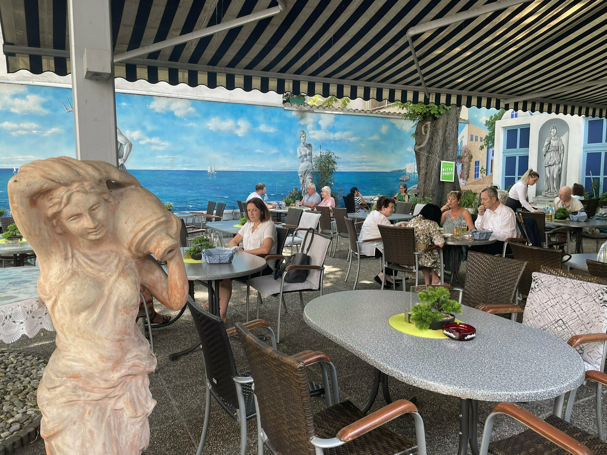 Restaurant Retsina: Hernalser Hotspot für Genuss aus Griechenland - Hernals