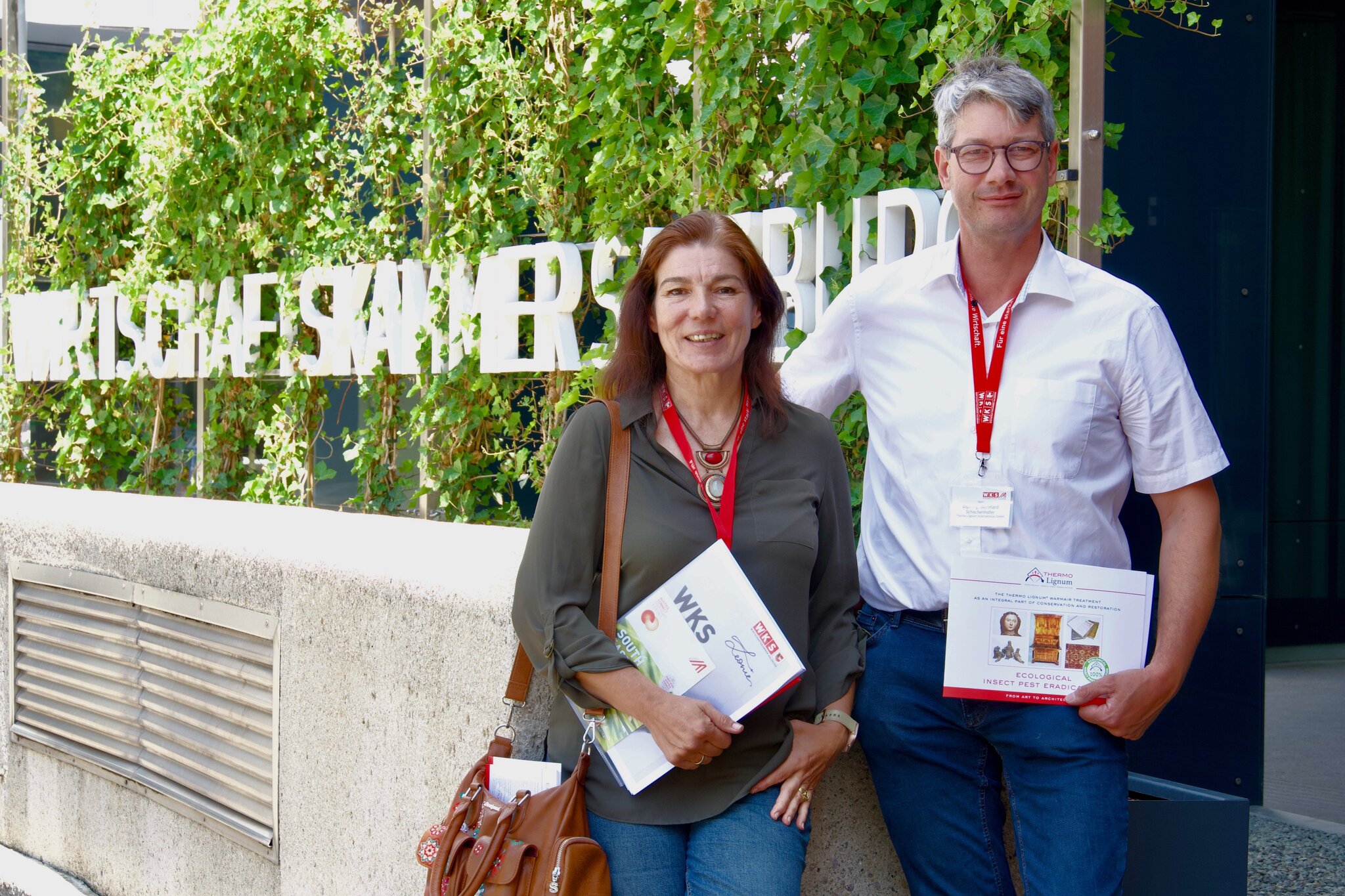Salzburger Unternehmen: Museumsobjekte – Hilfe wenn der Wurm drin ist - Salzburg-Stadt