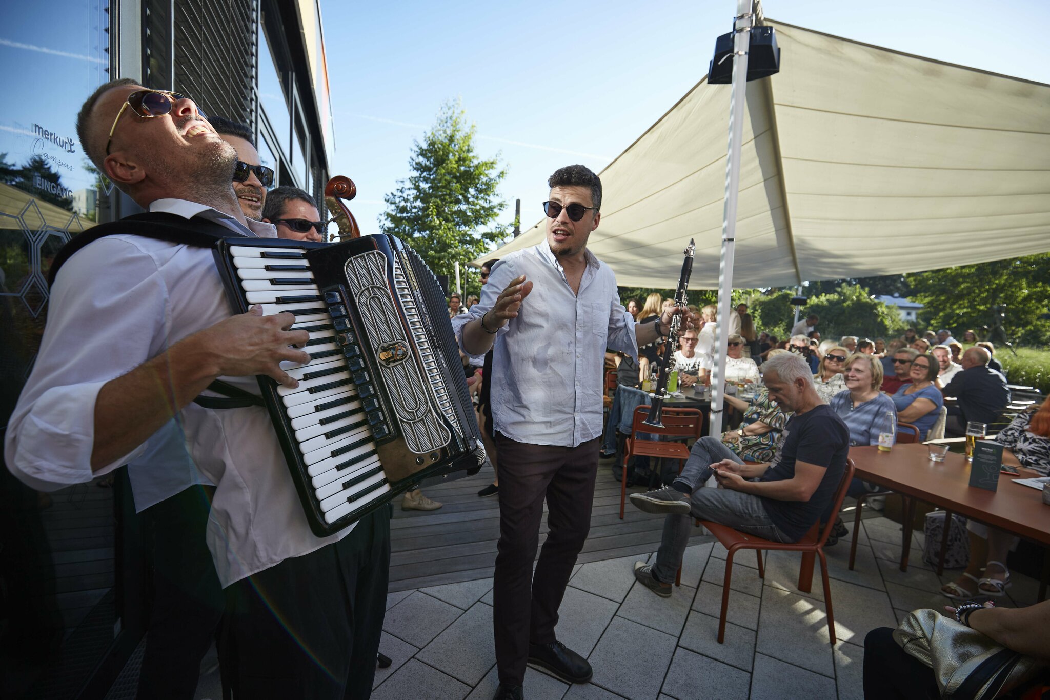 Bildergalerie: Musik und Tanz mit La Strada zu Gast am Merkur Campus - Graz