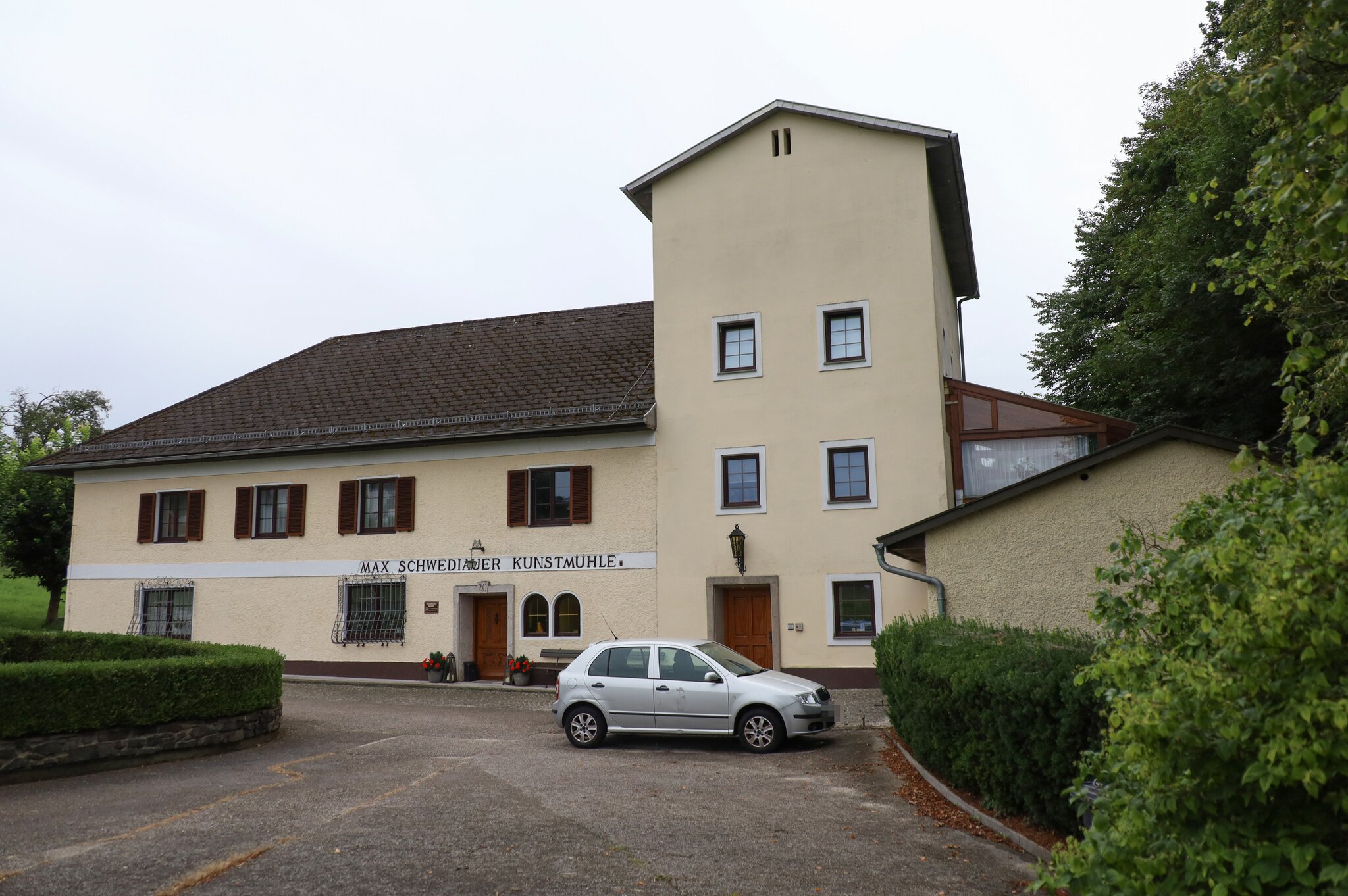 Tragischer Unfall: 65-Jähriger in Steinhaus tödlich verunglückt - Wels & Wels Land