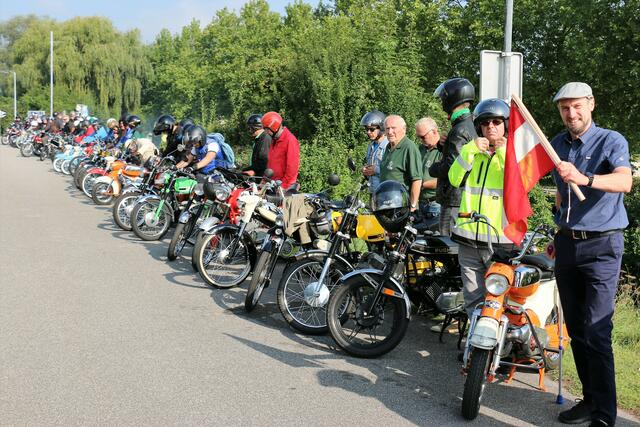 Naarn/Perg: Oldtimer-Interessengemeinschaften laden zur Moped-Ausfahrt ...