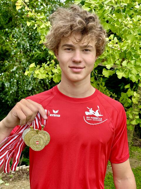 Kajaksport: 4 Goldmedaillen für Briedl bei Jugendmeisterschaften ...