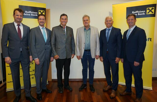 Raiffeisenbanken wollen ihre Kräfte bündeln: Die Gailtaler ...