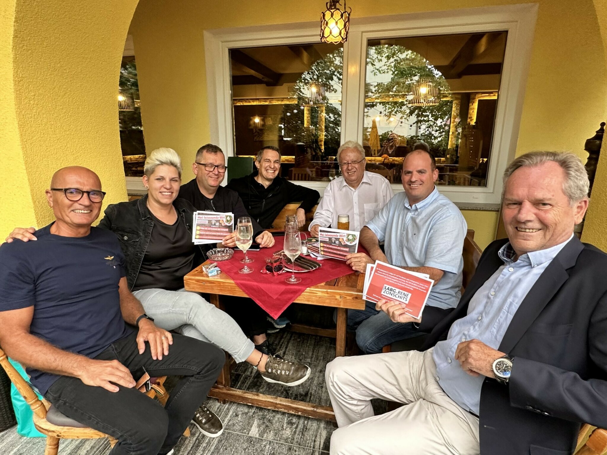 Tour durch den Bezirk: René Zonschits besucht die "leiwaunden Wirten ...