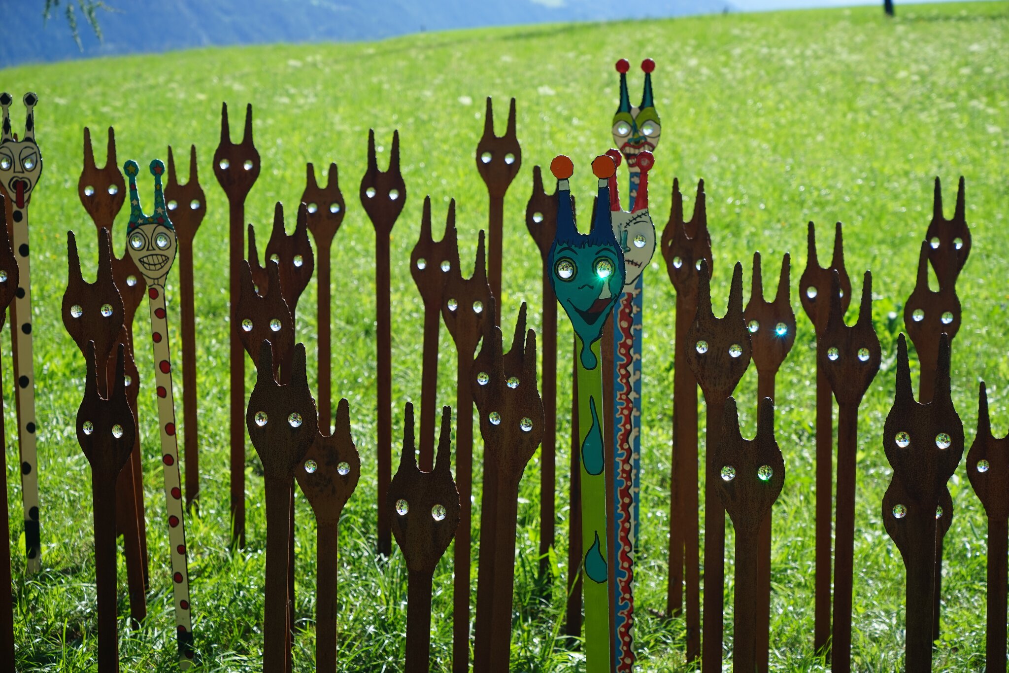 Projekt von Telfer Künstlern: Witsch’s Wiesengeister in Reutte - Telfs