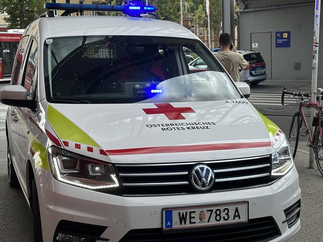 Ganze Westbahnstrecke dicht: Notfall am Welser Hauptbahnhof - Wels ...