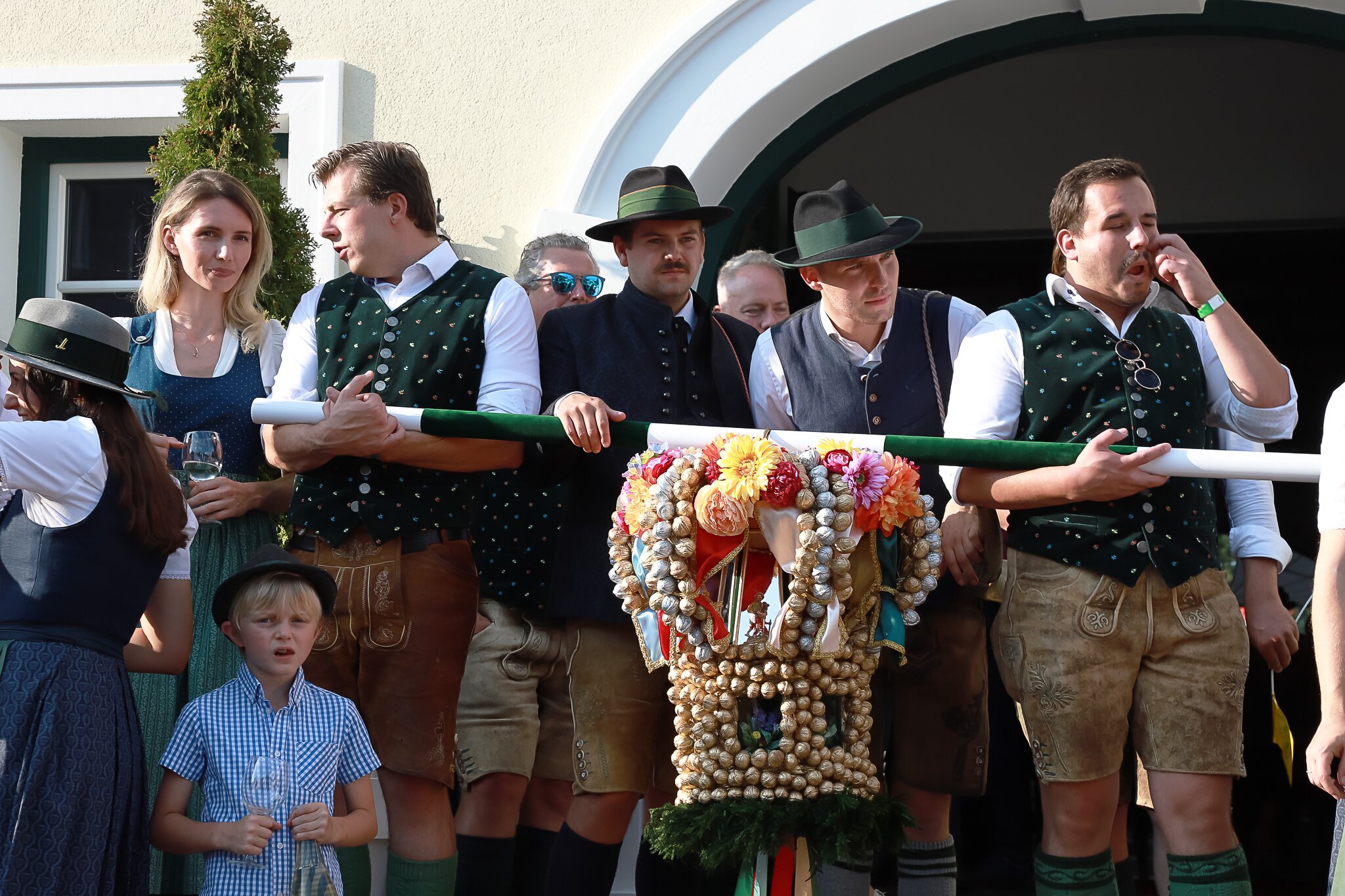 Neustifter Kirtag Eröffnung 2023: Rein in die Tracht, beim Neustifter ...