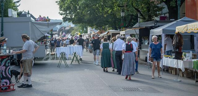 Fulminante Eröffnung: Alle Fotos vom ersten Tag am Neustifter Kirtag ...