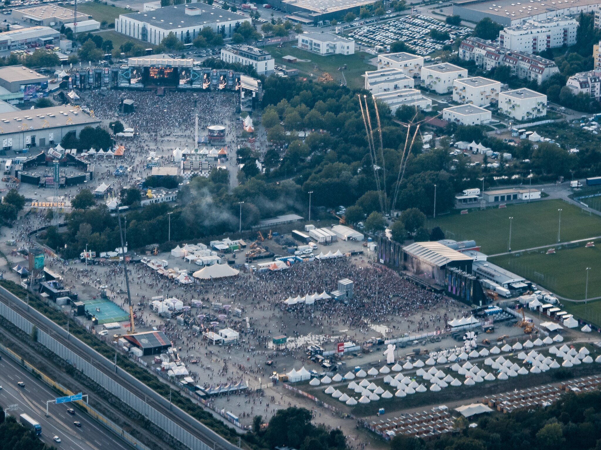 Tolle Bilder: Das FREQUENCY Festival 2023 aus der Vogelperspektive - St ...