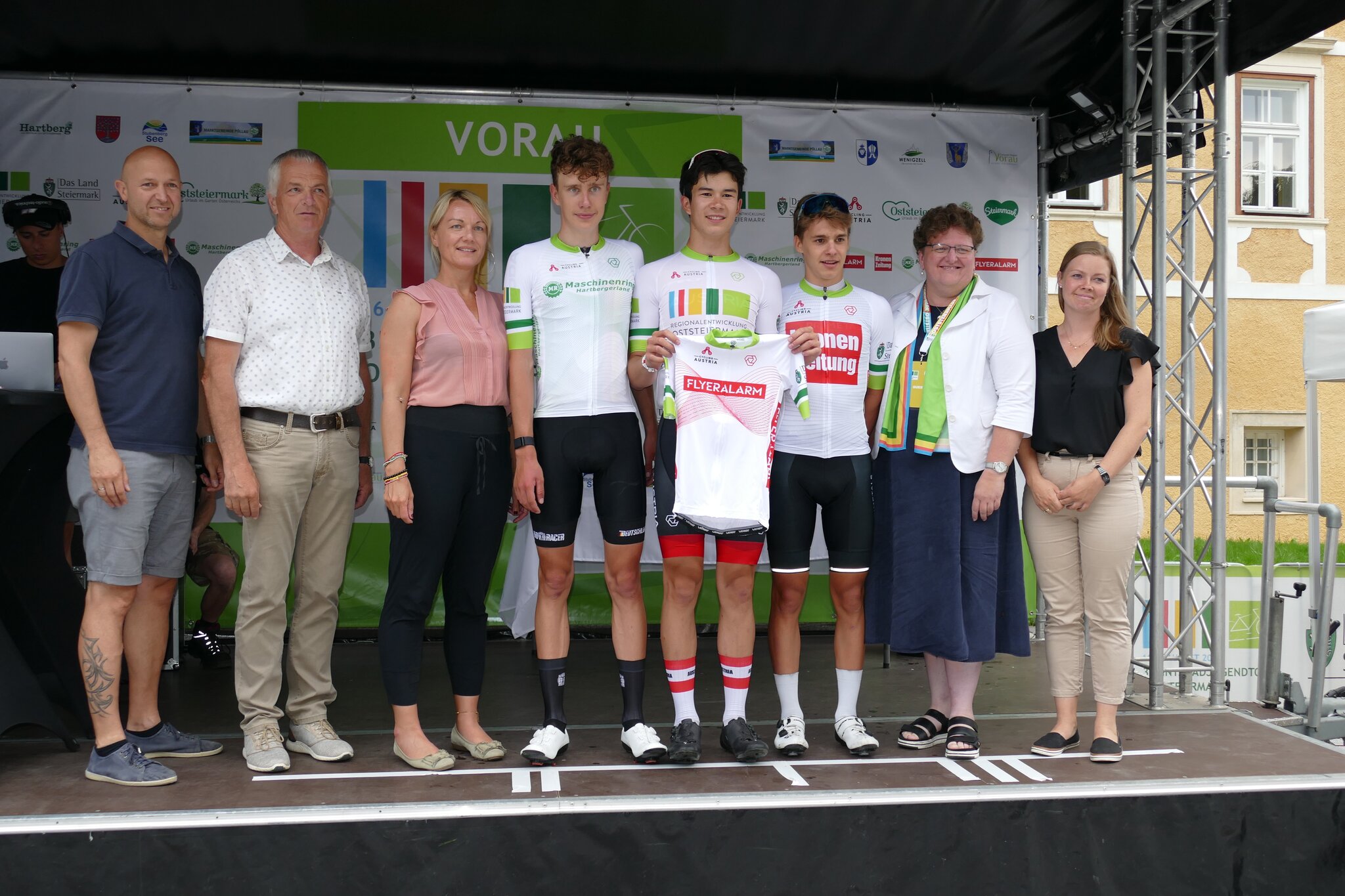 Stift Vorau: Vorau 1. Etappenziel der 35. Internationalen Radjugendtour ...